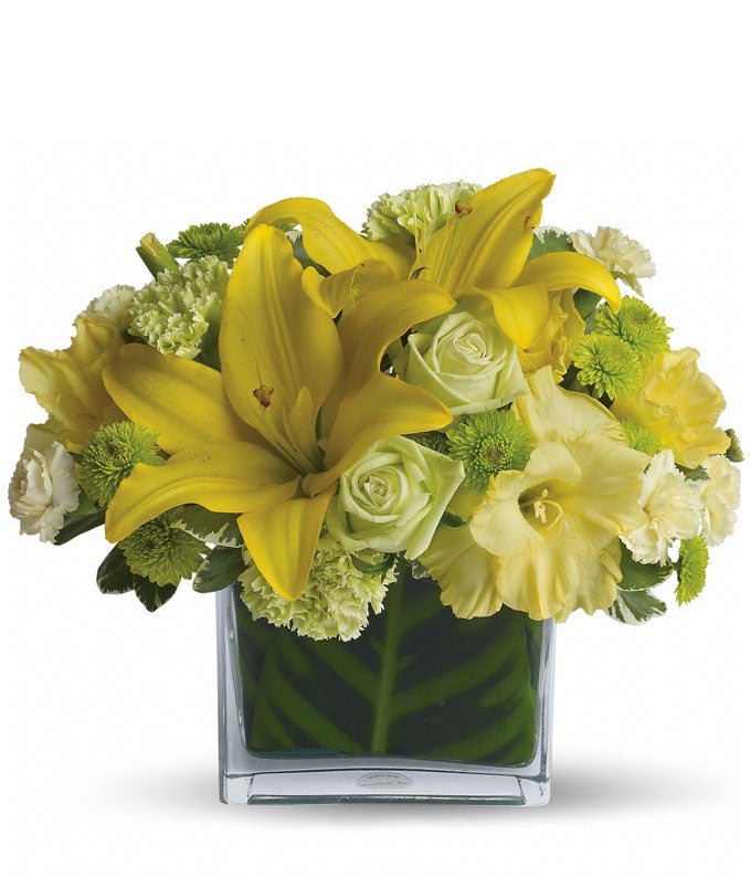 Oh Happy Day Lily Bouquet at Send Flowers